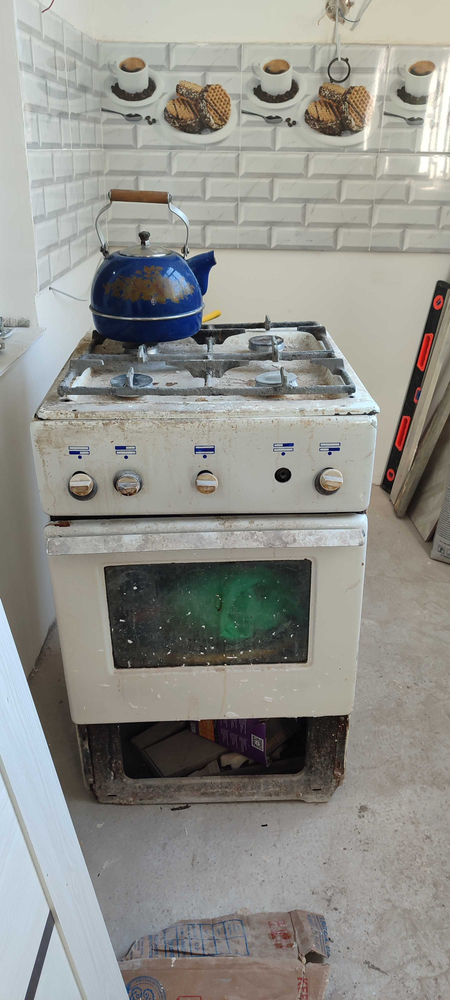 Продам газплиту 4 комфортная состояние хорошее