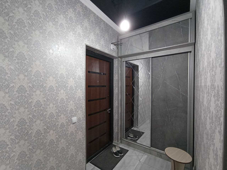 Продаётся 2 ком. квартира.  Мирзо Улугбек. Эко Базар кр)
