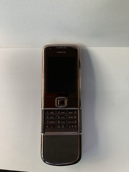 Nokia 8800 sapphire arte sotiladi