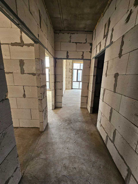 2 xonali 75m² 3-qavat sotiladi