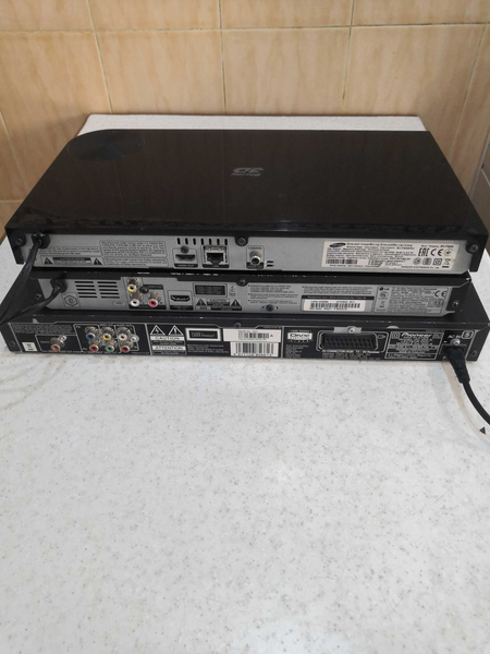 Pioneer- SAMSUNG 3D Blu-ray- LG Blu-ray