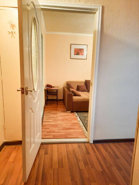 Продам квартиру 2/4/5/50м2 ЦУМ Голубые Купола метро КОСМОНАВТЫ