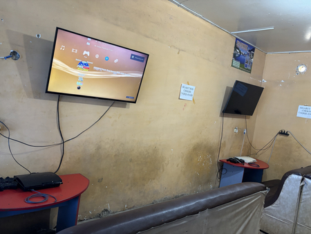 Playstation 3 sotiladi 3 komplekt