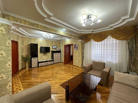 Продам 3 комнатную, банковскую квартиру на Госпитальном массиве