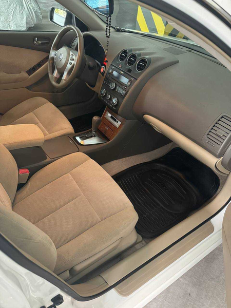 Продается Nissan Altima 2008 года, пробег - 55 500 км