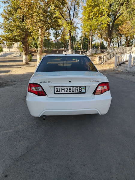 Chevrolet nexia 2.1,6 2015 1 pozitsya