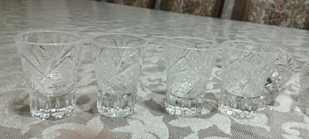 Хрустальные рюмки
