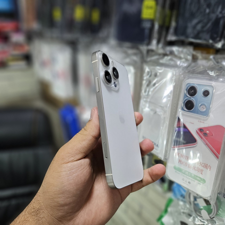 Iphone 15 pro (xr) lla