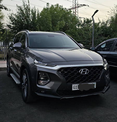 Sro'chna Hyundai santafe 2020yil probeg 49800km prestij 7 mesta
