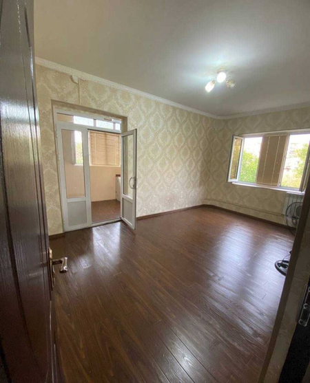 .Продам 1комнатную балкон2х6метр 42м2 керамзит 18кварталЧиланзар метро