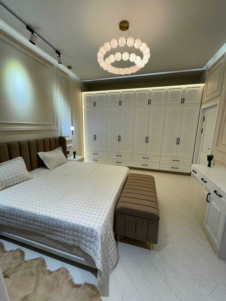Люкс 2-комн. квартира 60 м², кирпич, центр, метро Минор, Под Аренду