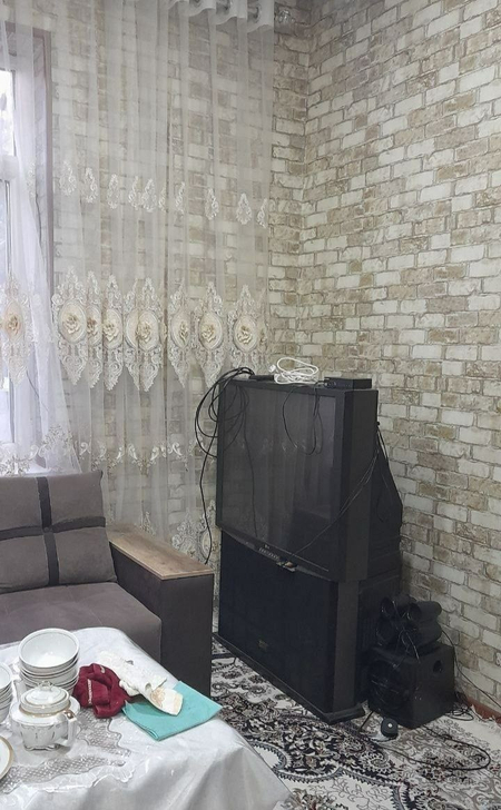 Юнусабад РОВД 
1в2/1/2
38м2
400$
Квартира ест все обстановка 
Семья
+9