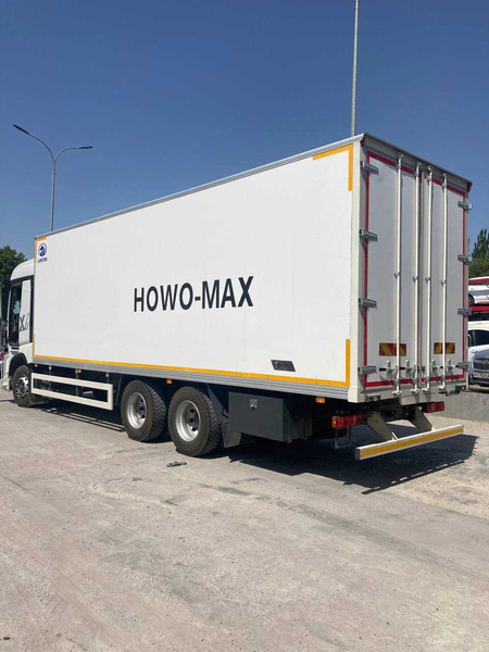 Фургон HOWO MAX 20 - 25 тонн на подушках