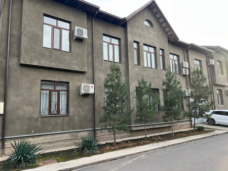 Аренда участка 4 соти Чукурсойда 7 хона хамма шароит бор узок муддатга