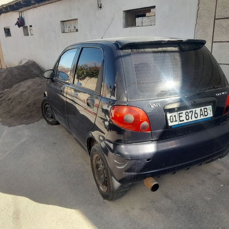 Matiz 2009 sotiladi binzinda