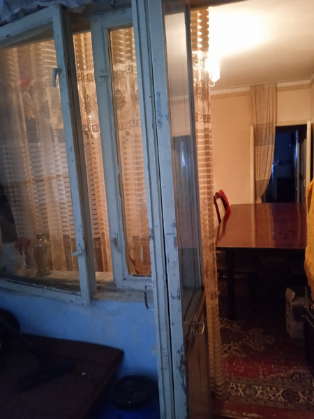босу тарафта Ики хонали дом сотилвоти уч хоналика килинган
