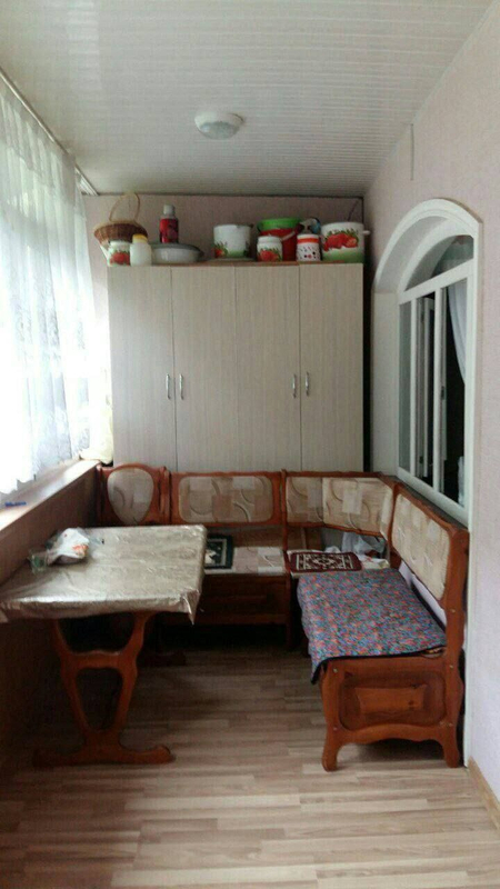 Феруза массив 3х комнатная 1-этаж 75000