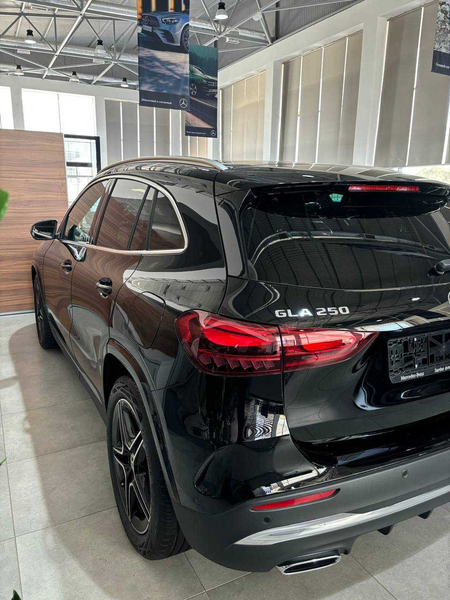 Mercedes Benz GLA 250 - 4MATIC