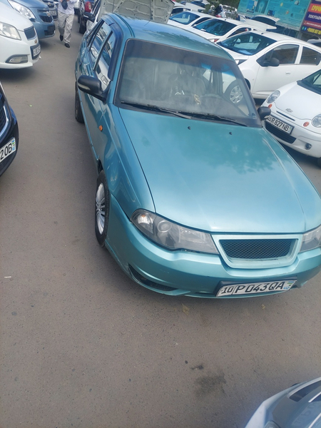 Nexia 2 sotiladi 4700 $