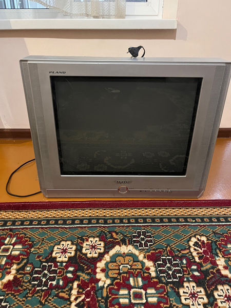 Продается телевизор