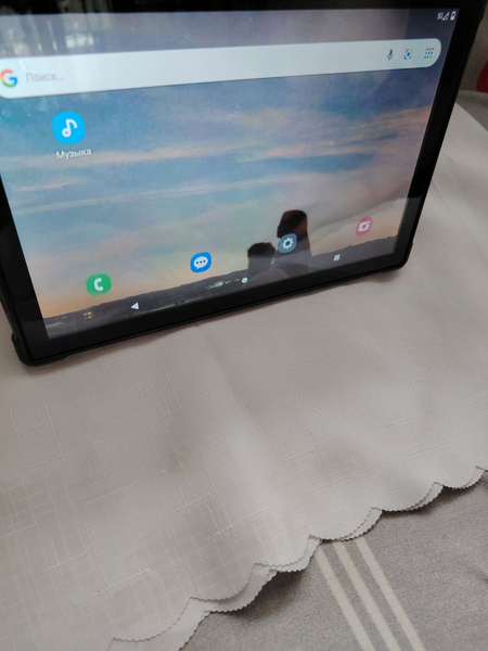 Planshet  12/516 Gb hotira holati yangi