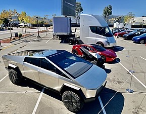 Моделька машин Tesla Cybertruck
