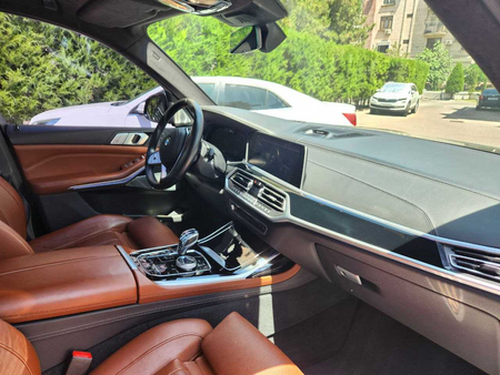 BMW X7 2019 года i50