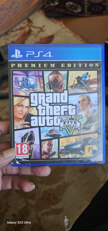 Gta 5 FiFa 18 playstation 4 disk sotiladi