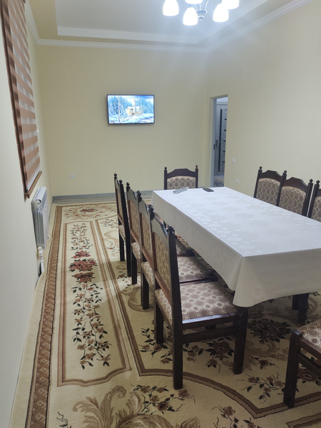 2 хонали ижара берилади 300 $ доллар барча шароитлар бор.
