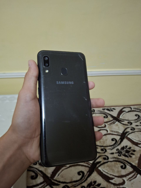 Samsung Galaxy A20