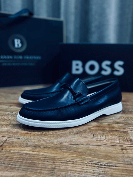 BOSS мужские кожаные лоферы в синем цвете