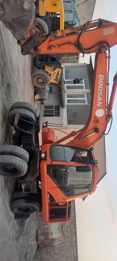 Doosan solyar 140