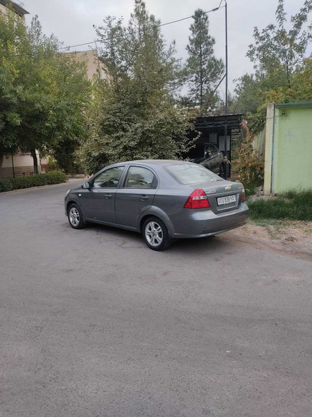 Nexia 3, 4 позиция, автомат. 2017г пробег 80тыщ.