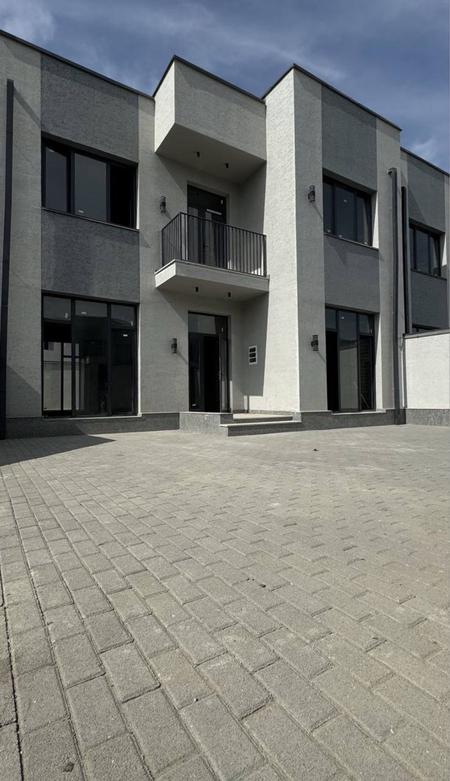 Продается коттедж в Мирабаде, 2.5 сотки