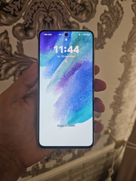Srochno Samsung S21 FE 2sim 128g sotiladi