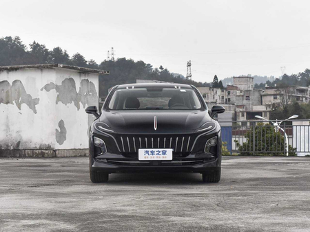 Hongqi E-QM5 500km. Adashtirmimiz 450 km bilan