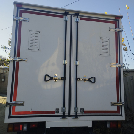 ISUZU L90 фургон