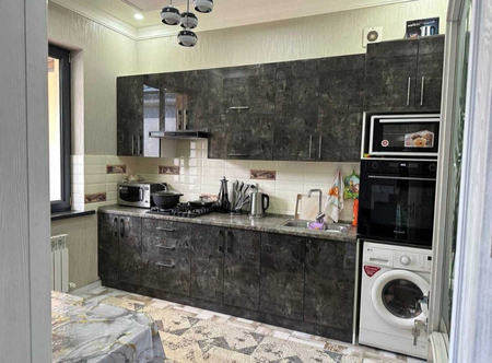 Карасув Амир темур  котеж аренда  4 соток 6 комнот  1500 $