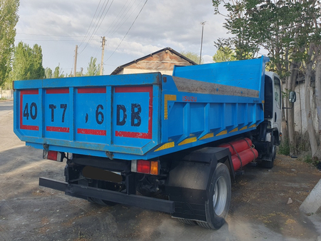 Isuzu samasval sotiladi.