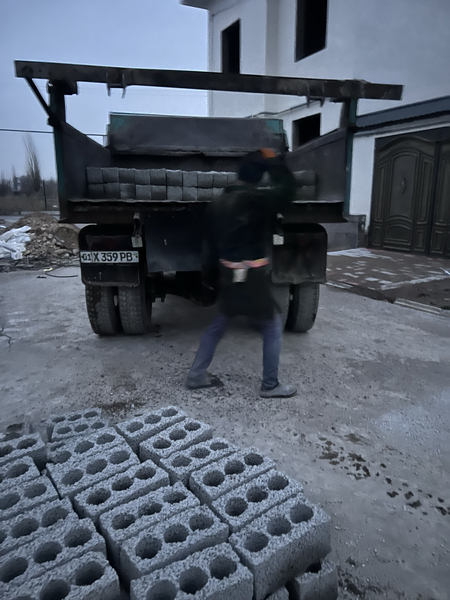 Шлакаблок териш