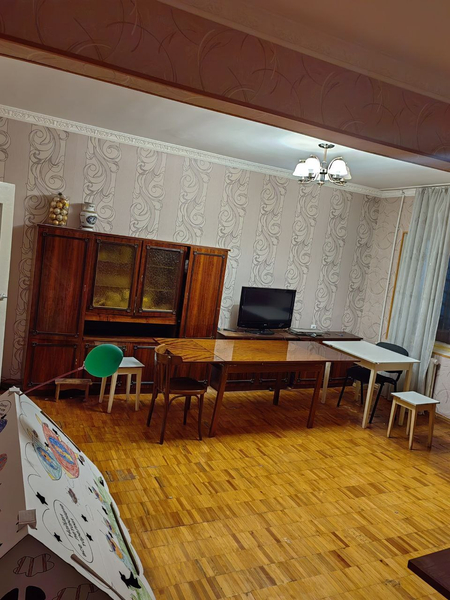 Продаю Квартиру Яшнабадский р-он Авиасозлар-1 Франция 92м2. 4-ком 3-эт