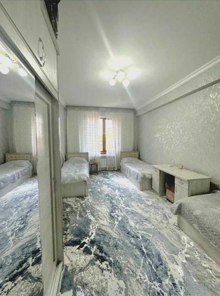 Brilliant building, 
Ориентир: Рынок Тансыкбаева, Каланова 8 , 72м2 !!