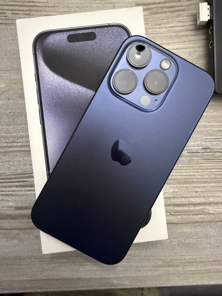 Iphone 15pro 256 GB DUAL SIM