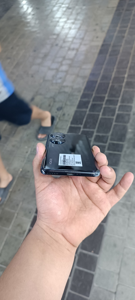 Honor 90 12/512gb idealni