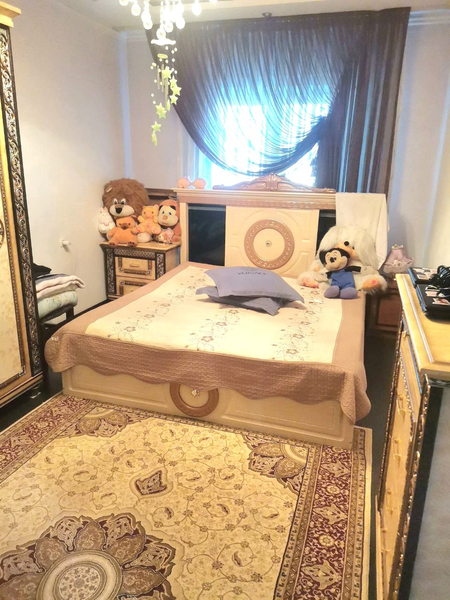 Квартира сотилади. Сергели 8.  4/7/9.   96м²