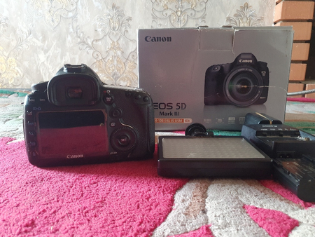 EOS 5D MARK III сотилади