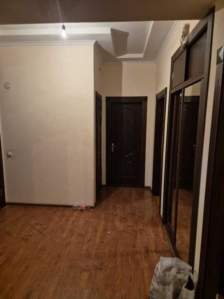 На улице Навои самом сердце Ташкента продается 3 комнатная квартира