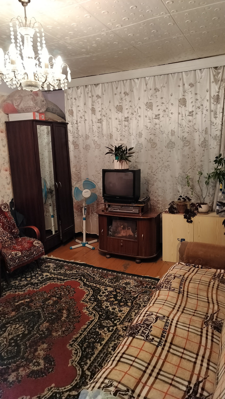 Продается своя 3-х комнатная квартира