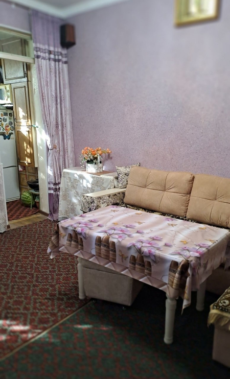 2/1/4чиланзар 3 срочно продаётся квартира