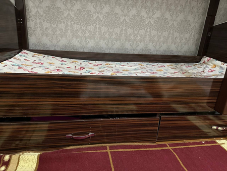2 etajli kravat holati yaxshi